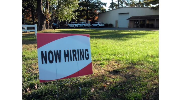 ‘Help Wanted’: Workers Needed to Keep Texas Milk Flowing - Morning Ag Clips