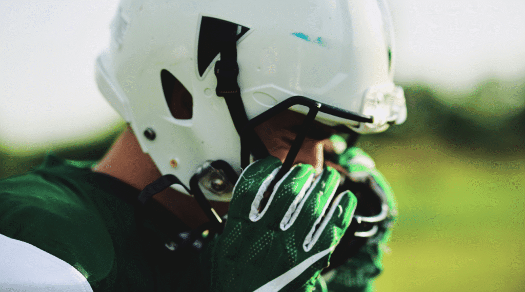 Farm Kids Who Became Super Bowl Players - Morning Ag Clips